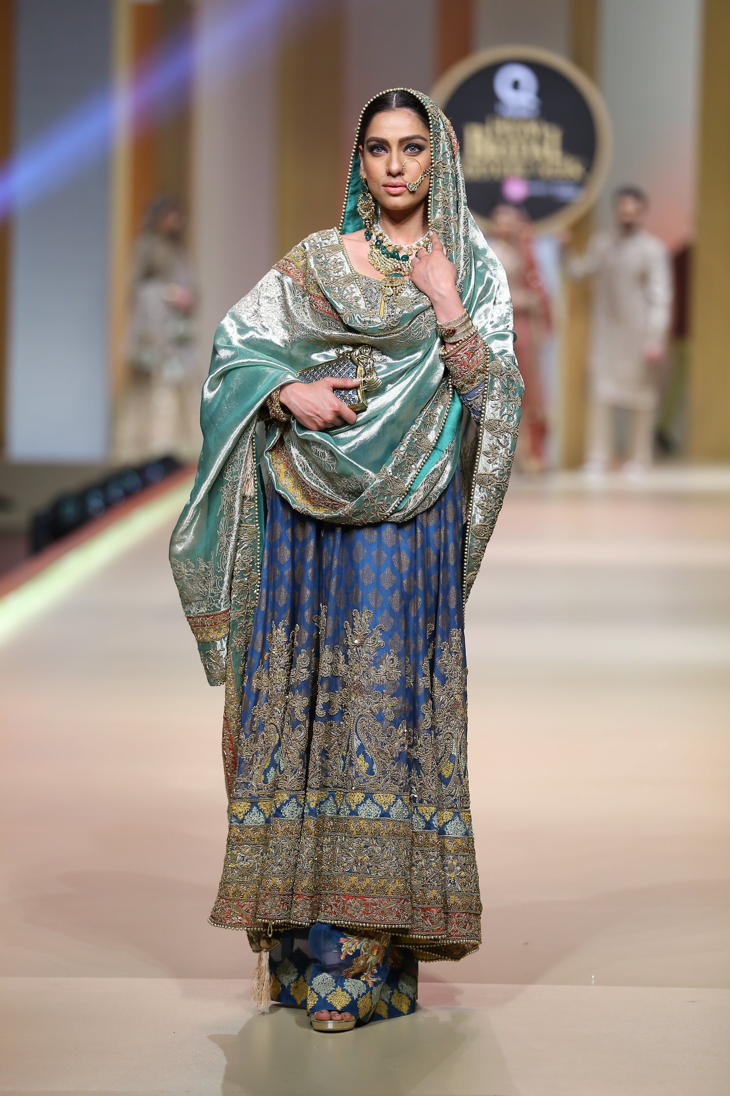 HSY | 1909 2017 Runway Show Overview